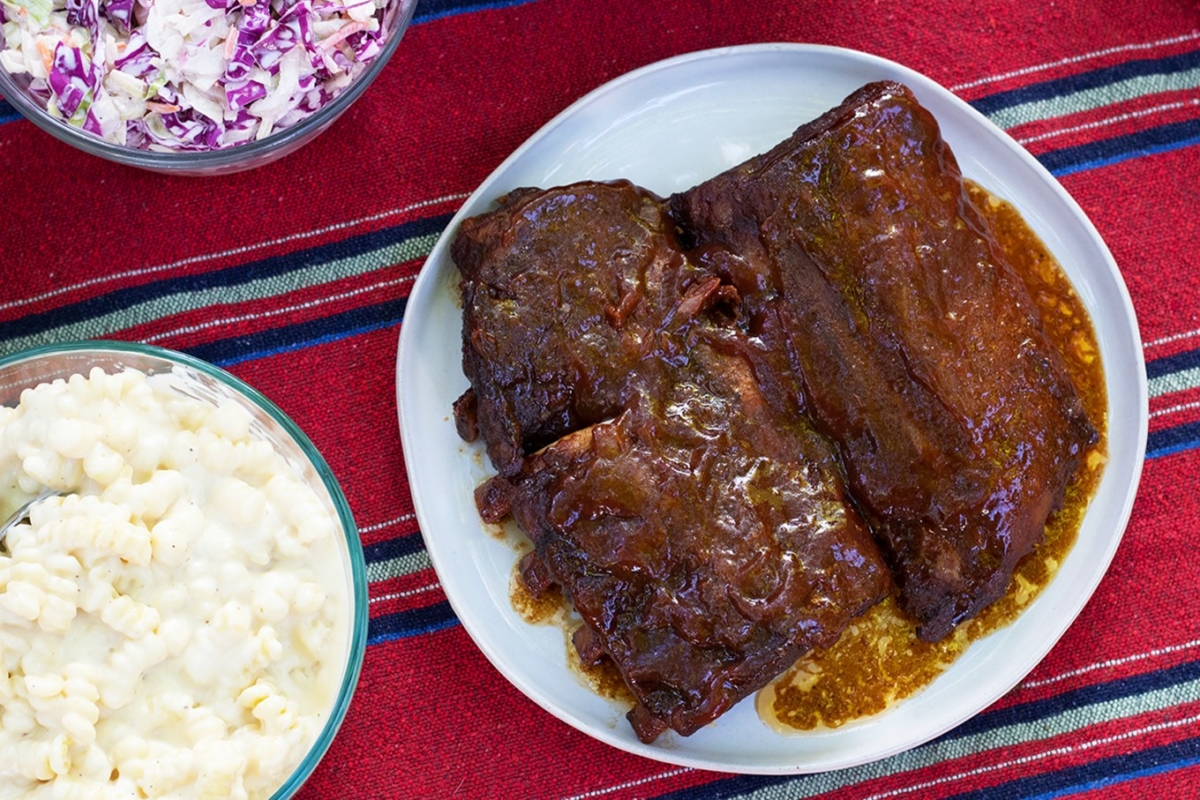 Slow Cooker BBQ Ribs – Recette Magazine
