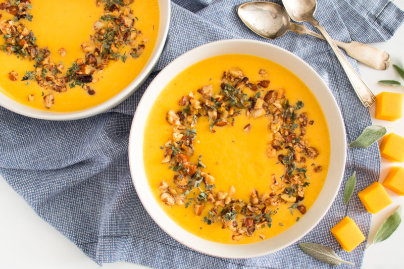 Cream of Butternut Soup with Maple Nut Crunch Topping – Recette Magazine
