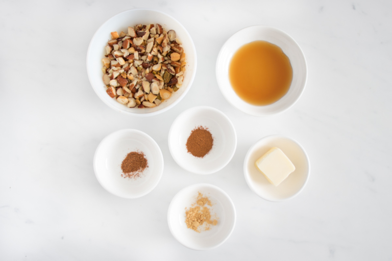 Cream of Butternut Soup with Maple Nut Crunch Topping – Recette Magazine