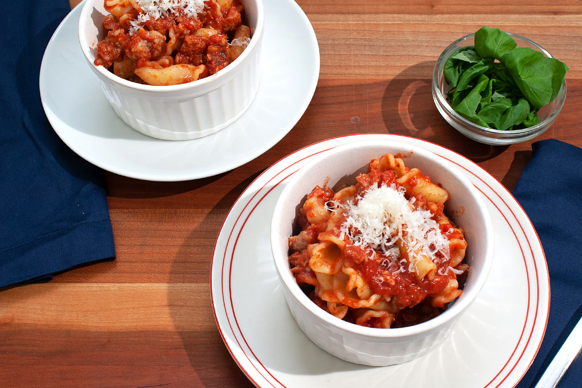 Sausage Ragu with Pasta – Recette Magazine