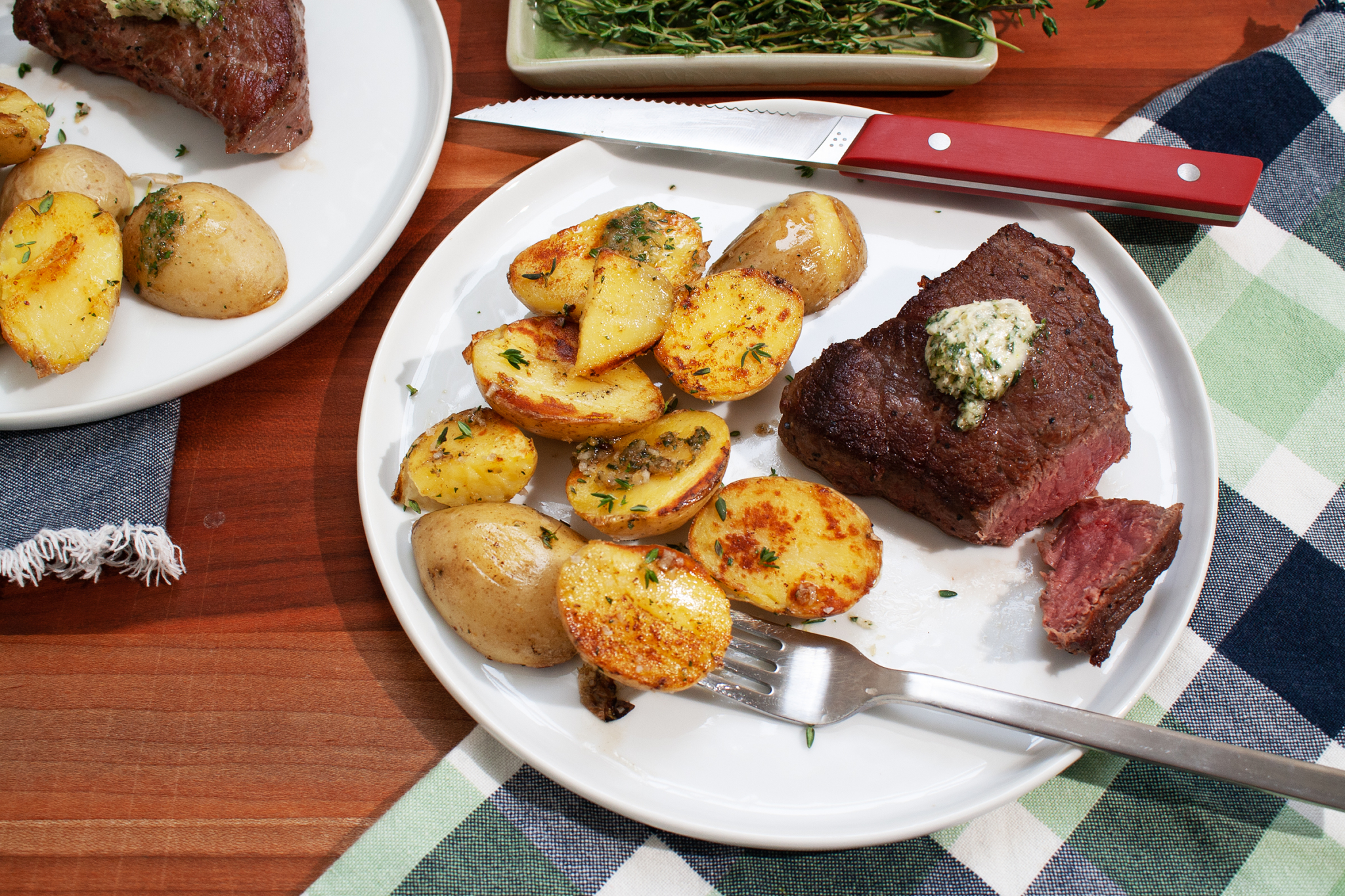 Classic Steak and Potatoes – Recette Magazine