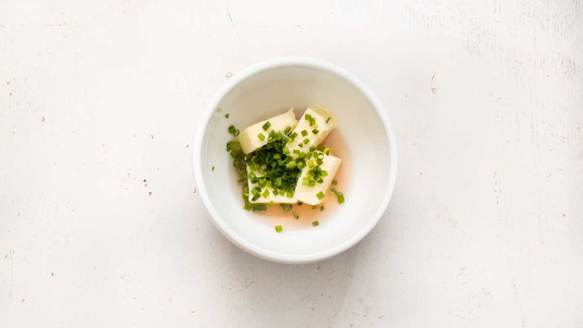 Rosé Butter Lobster with Cucumber Avocado Salad – Recette Magazine