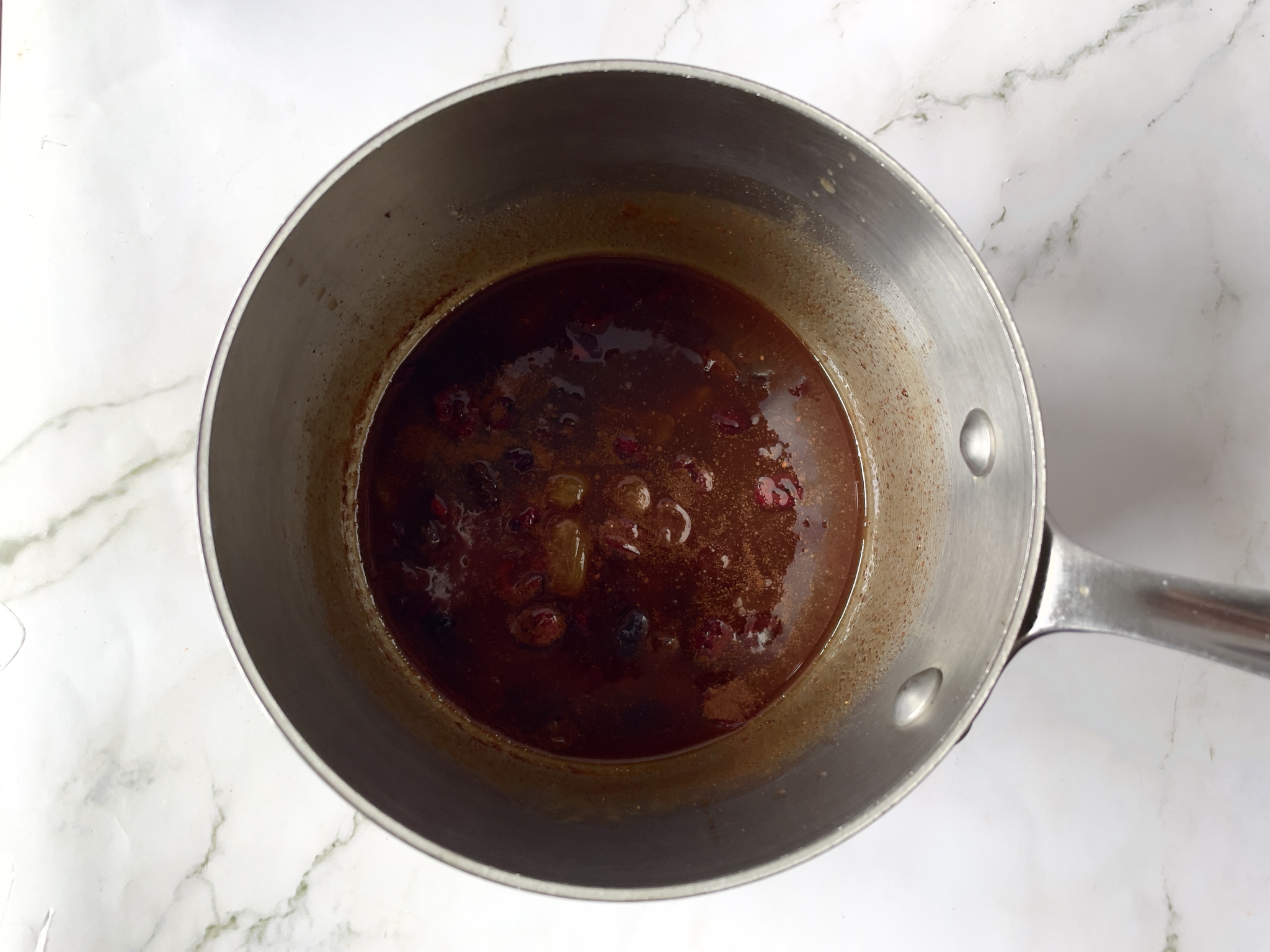 How to Sous Vide Spiced Apples with Salted Caramel Sauce – Recette Magazine