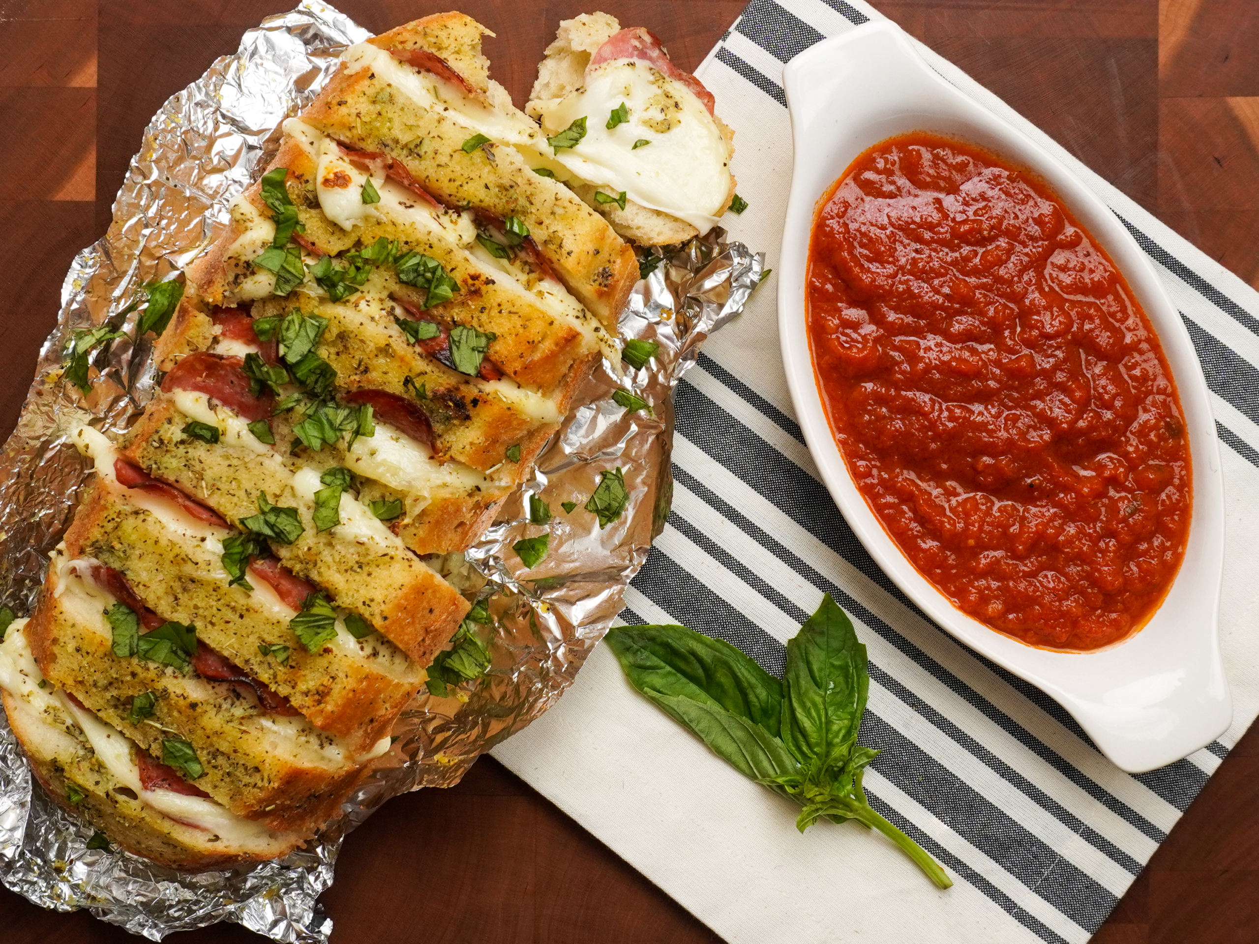 Pull Apart Pizza Bread Recette Magazine