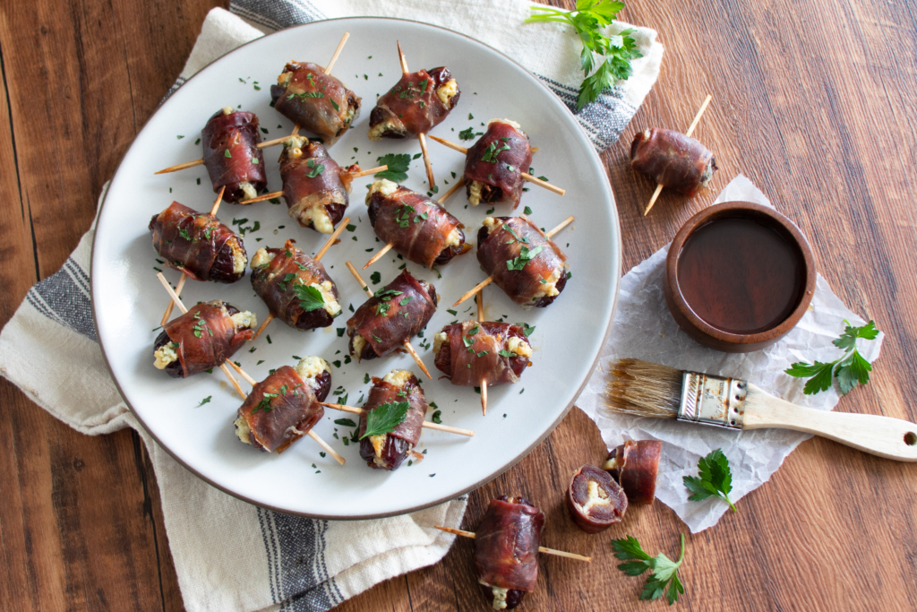 Prosciutto Wrapped Blue Cheese Stuffed Dates – Recette Magazine