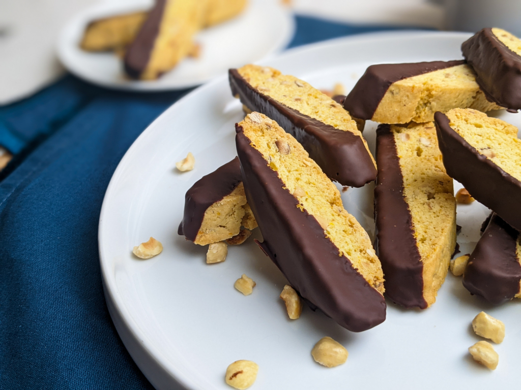 Chocolate Dipped Orange and Hazelnut Biscotti – Recette Magazine