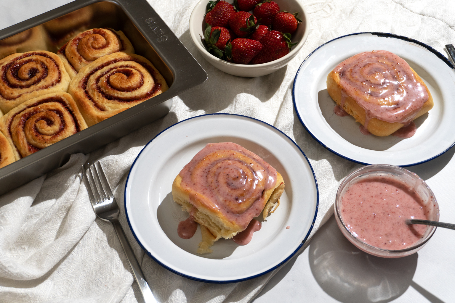 Strawberry Swirl Rolls – Recette Magazine