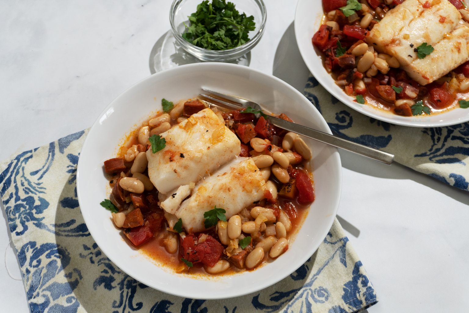 Spicy Cod with Chorizo and Beans – Recette Magazine