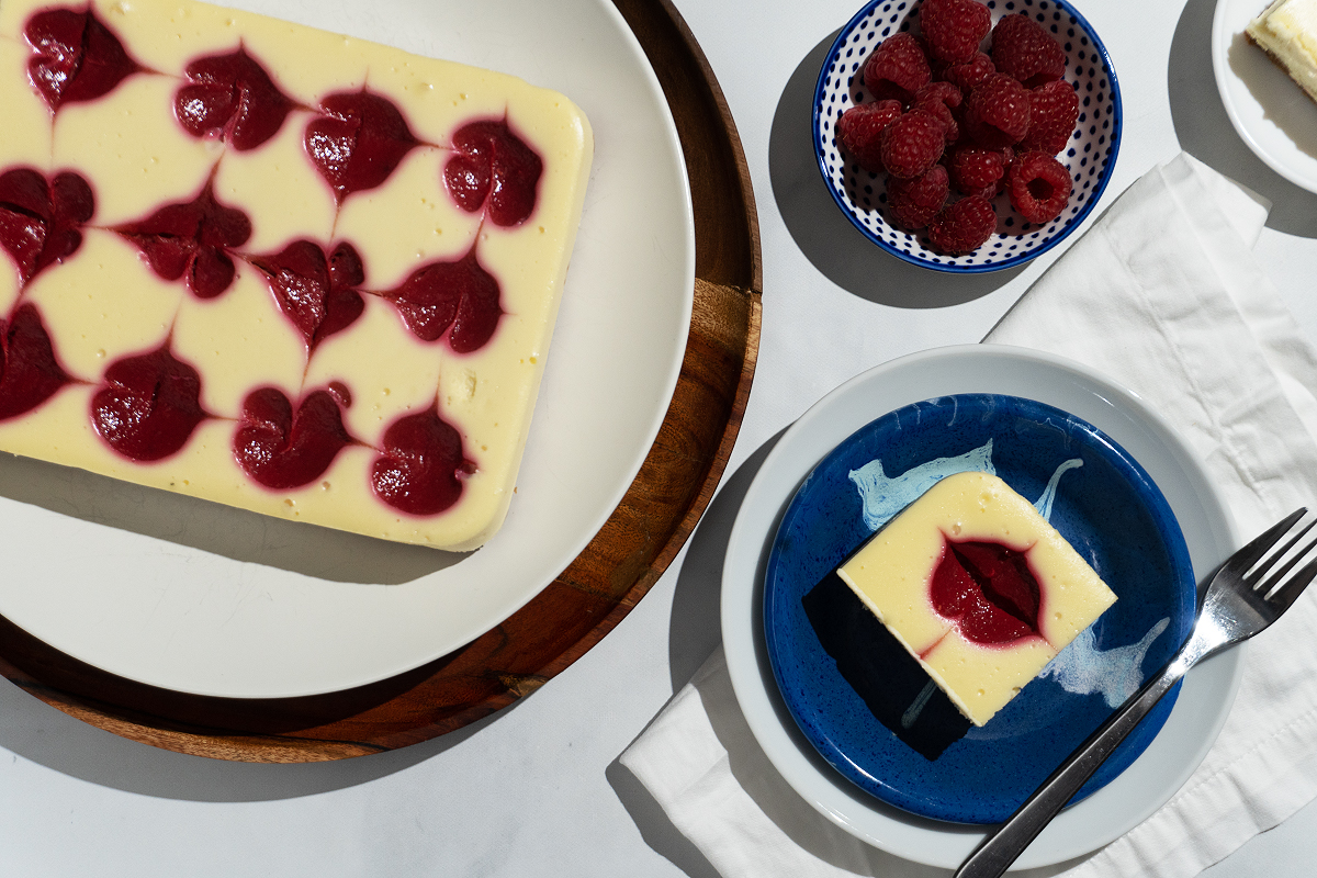 Raspberry Swirl Cheesecake – Recette Magazine