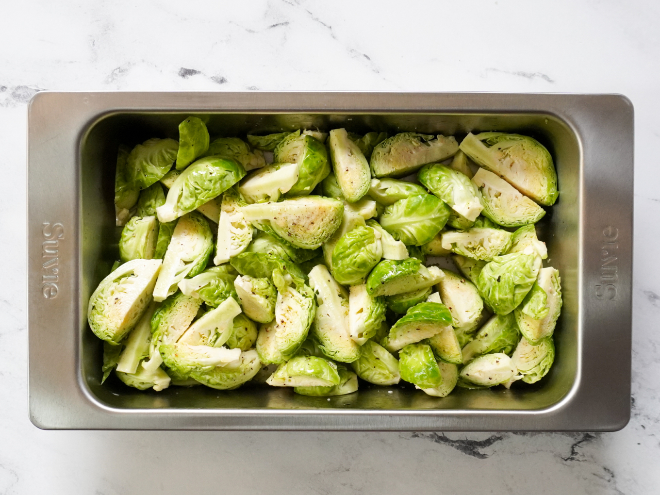 Blackberry Balsamic Pork Tenderloin with Brussel Sprouts – Recette Magazine