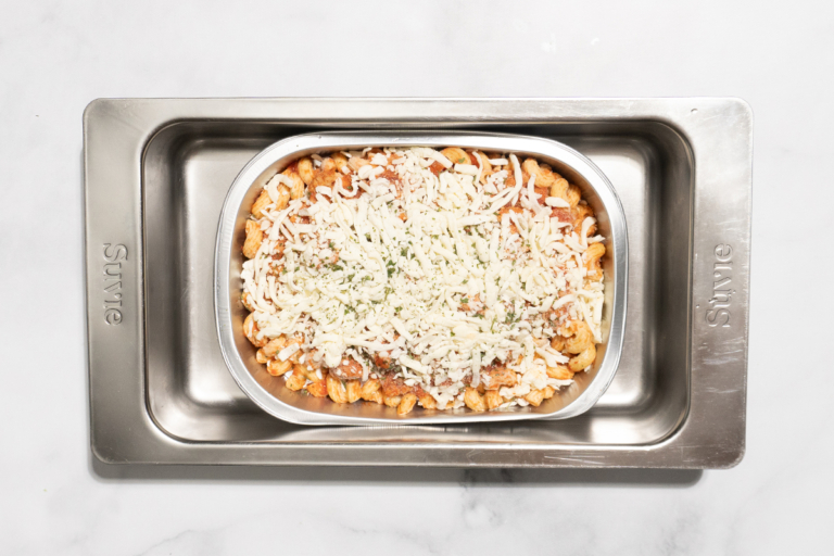 Meal Card: Corkscrew Pasta Bake with Meat Sauce – Recette Magazine