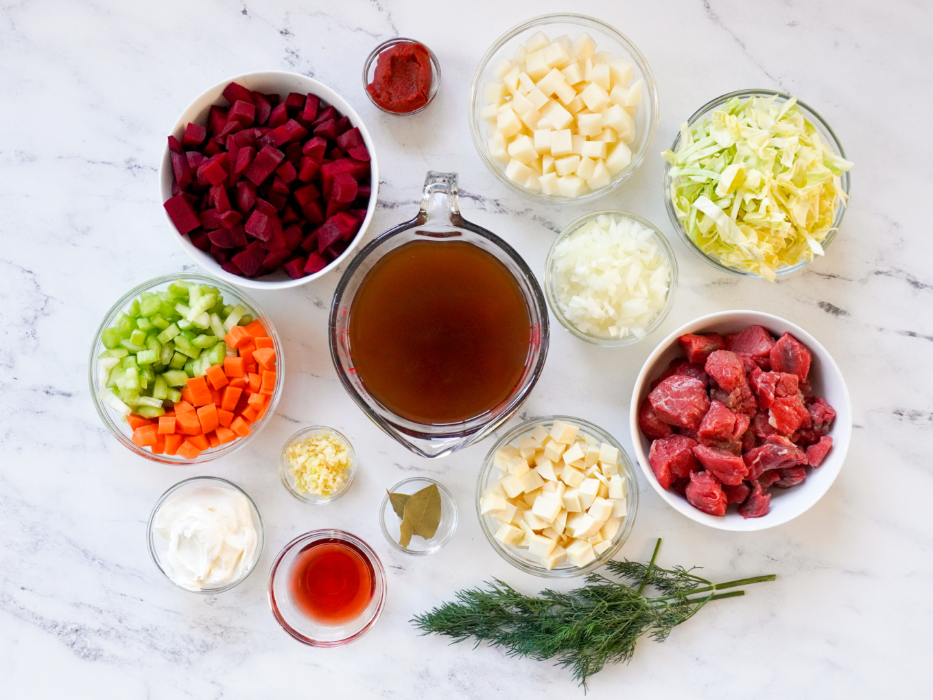 Slow Cooked Borscht – Recette Magazine