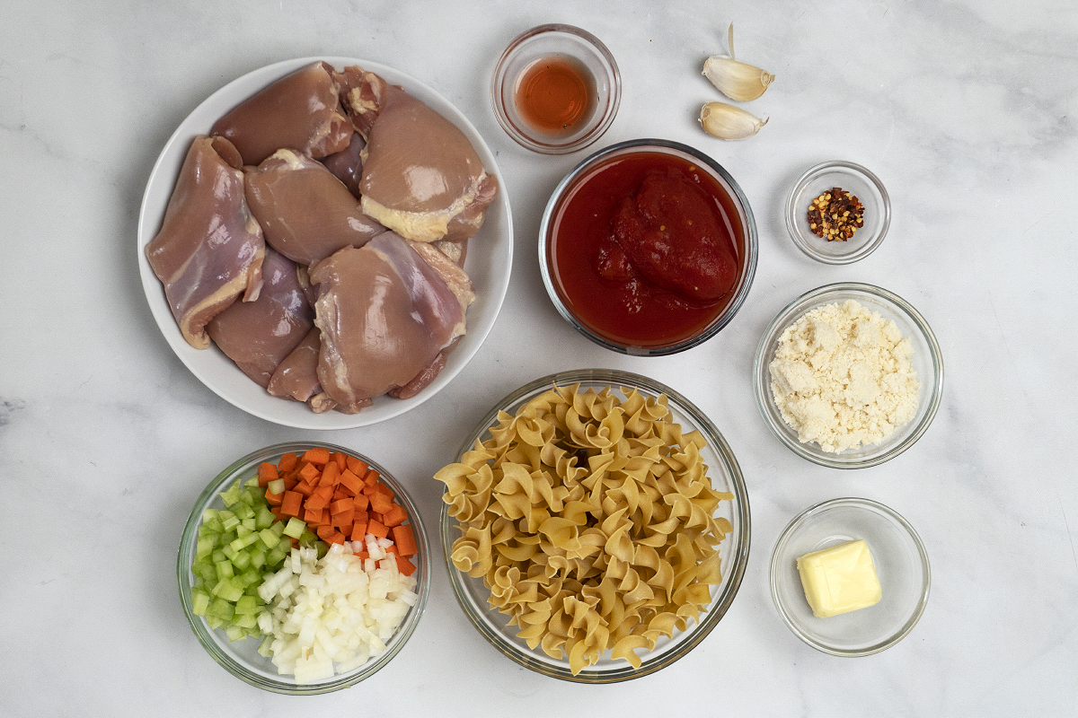 Hearty Chicken Ragout with Buttered Noodles – Recette Magazine