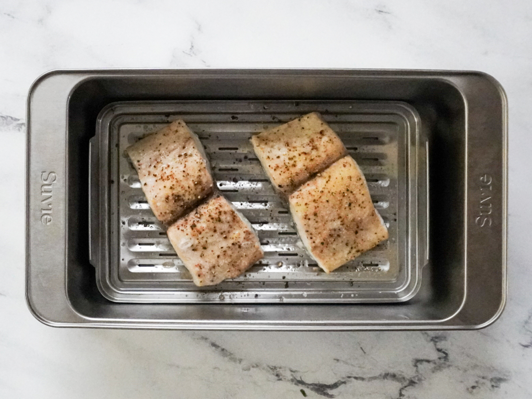 Mahi Mahi with Dragon Fruit and Mango Salsa – Recette Magazine
