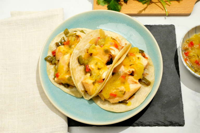 Beef Spiedies with Tomato and Onion Topping – Recette Magazine