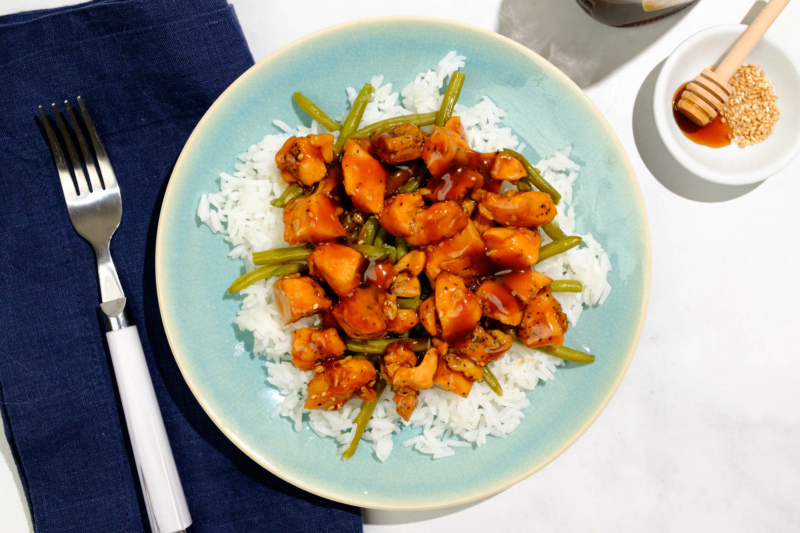 BBQ Chicken Breasts with Rice and Beans – Recette Magazine