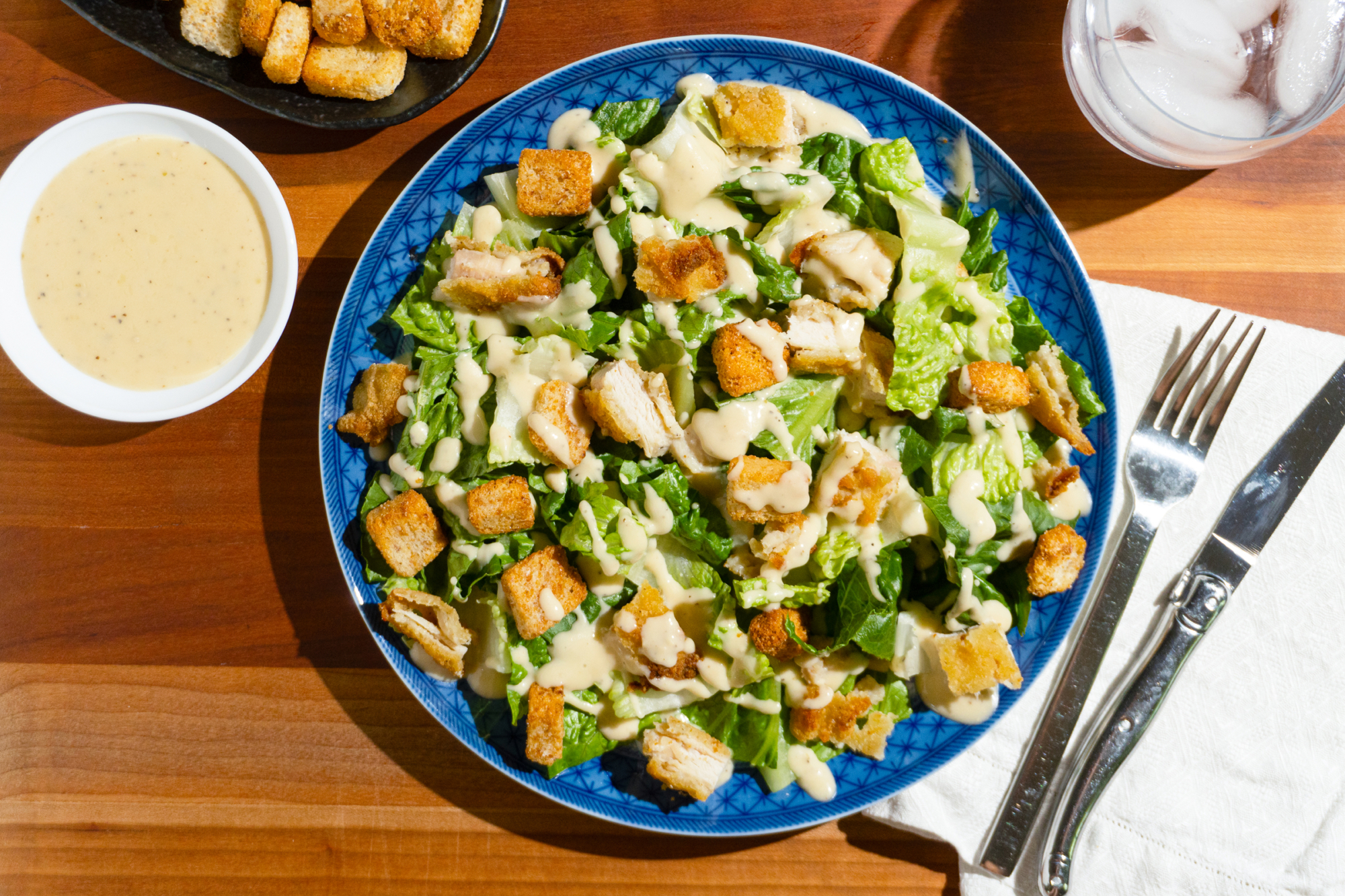 Meal Card: Crispy Chicken Caesar Salad with Garlic Croutons – Recette ...